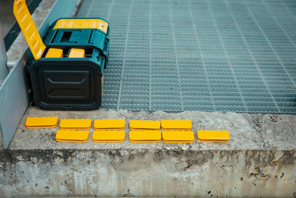 10 TIPS TO PREVENT - SLIPS, TRIPS AND FALLS IN THE WORKPLACE – Titan Safety