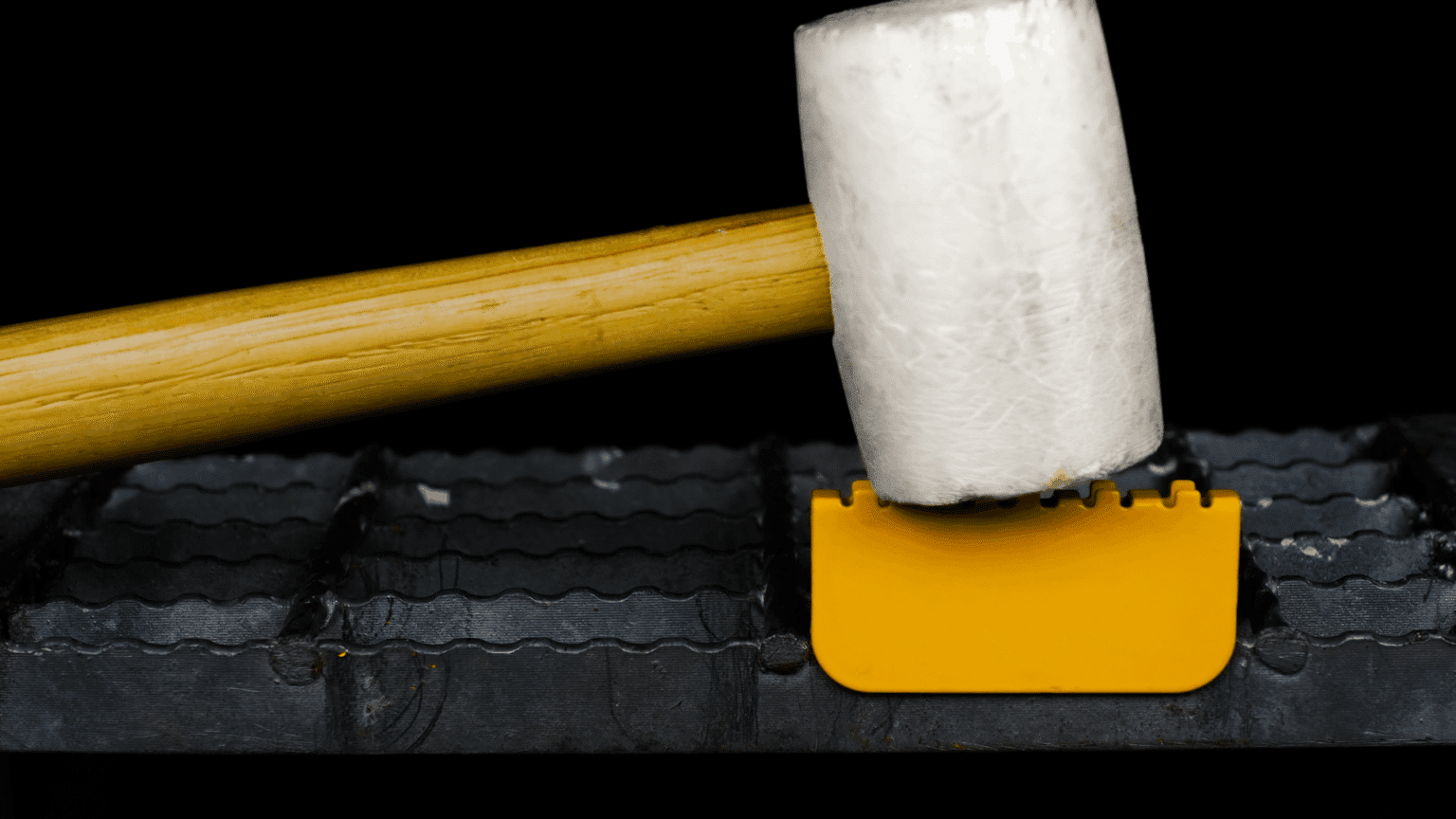 Yellow Anti-Slip Clips - Steel (TSU25/TSU32) - Titan Safety