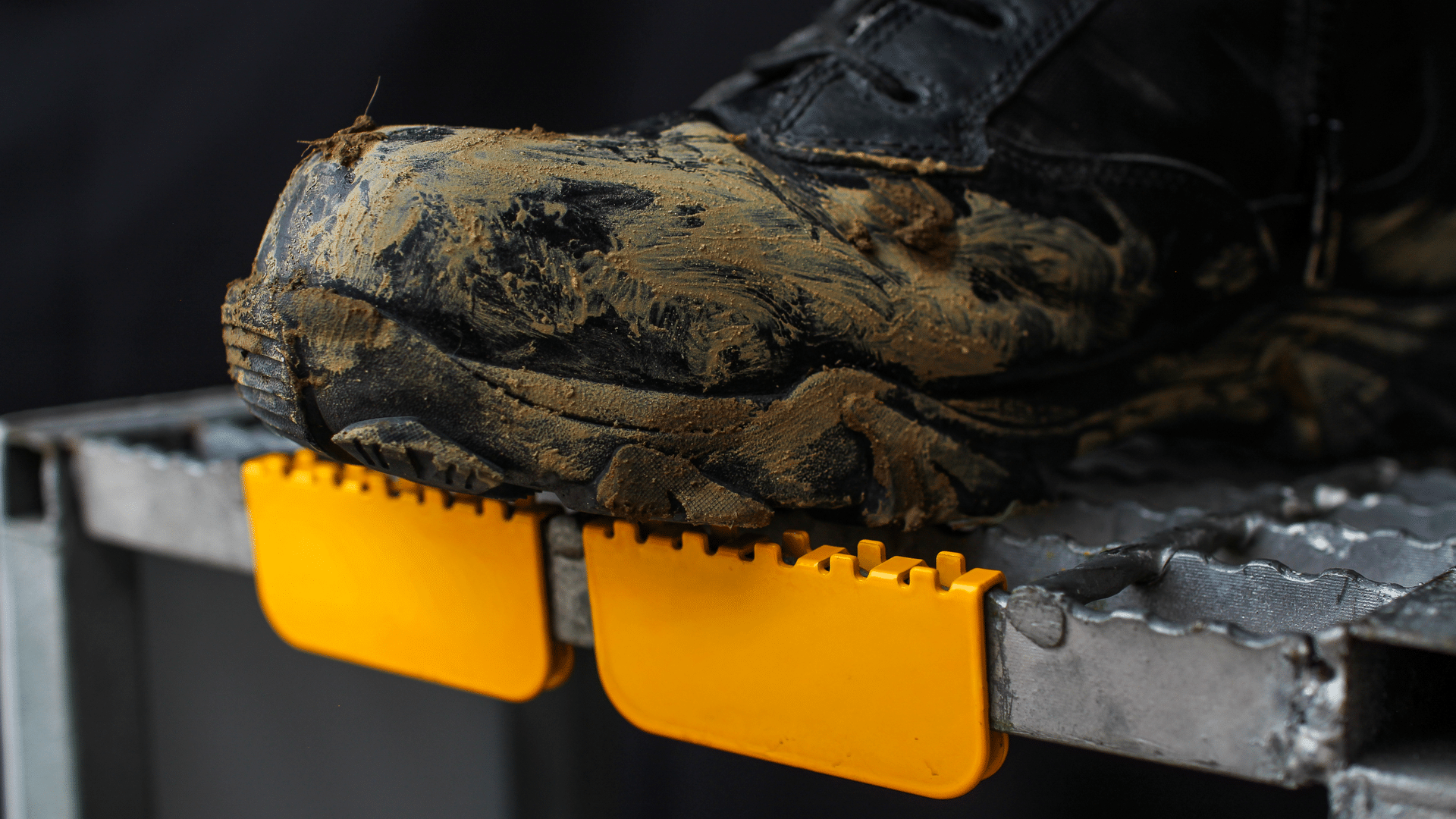Yellow Anti-Slip Clips - Steel (TSU25/TSU32) - Titan Safety